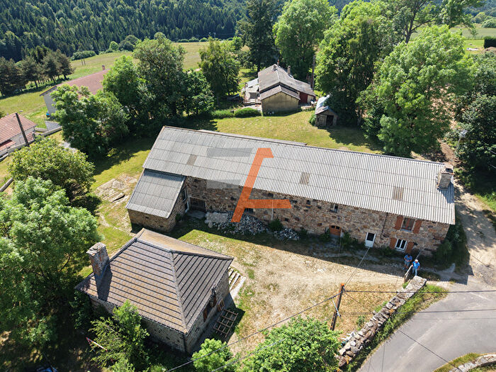 Présailles - Maison 5 pièces à vendre