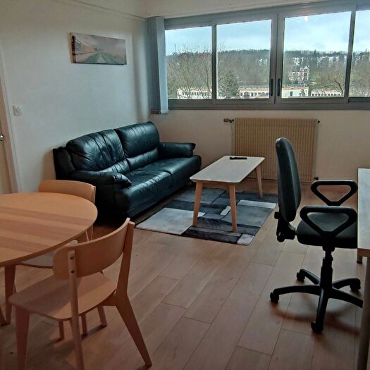 Appartement à louer - Sud, Avon - 2 pièces - 1 chambre