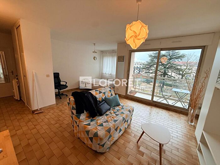 Appartement à louer - Lyon e  - 1 pièce