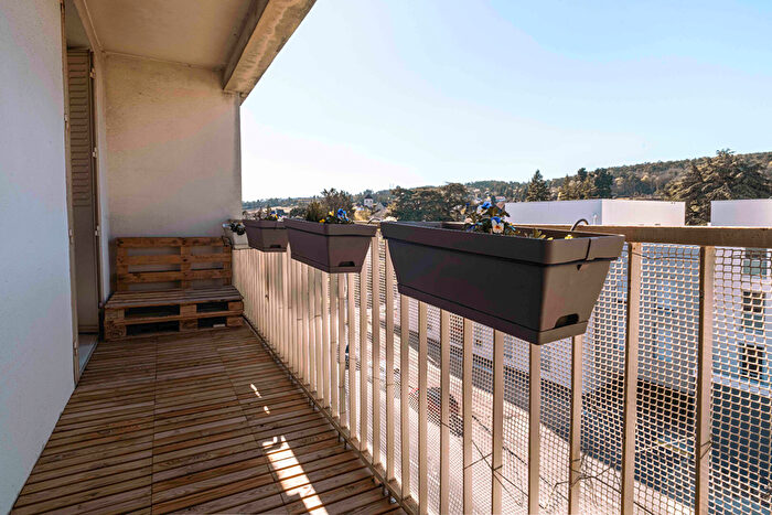 Appartement à vendre - Chenôve, Chenôve - 5 pièces - 3 chambres