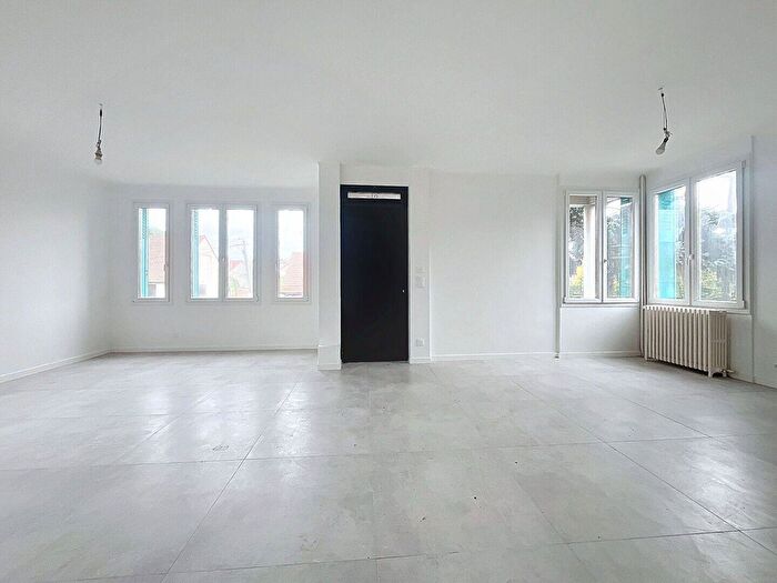 Maison 7 pièces à Port Aviation, Viry-Châtillon, à louer
