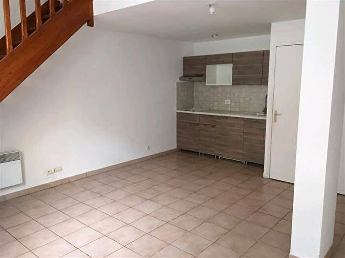 Appartement à louer - Armée Leclerc-Henri Dunant, Savigny-sur-Orge - 2 pièces - 1 chambre