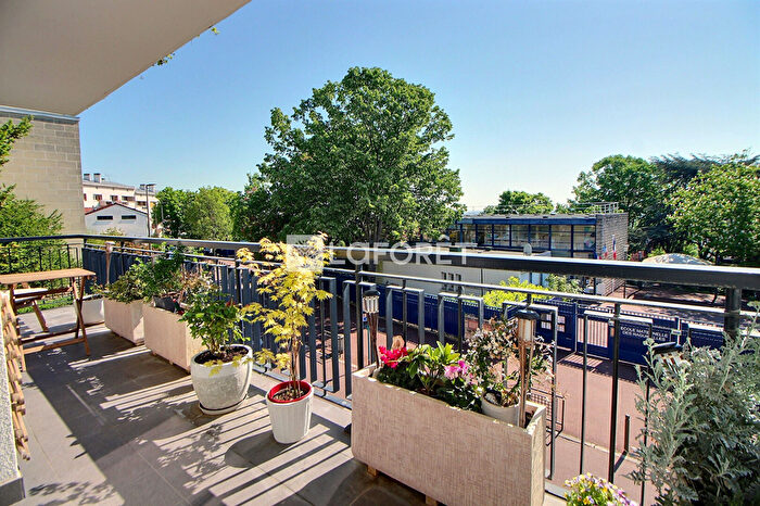 Appartement à vendre - Suresnes, Plateau Ouest - 5 pièces - 3 chambres