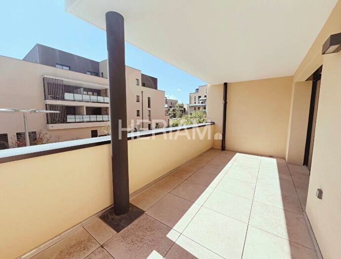 Appartement à louer - Ferney-Voltaire - 3 pièces - 2 chambres