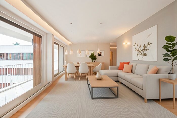 Appartement 5 pièces à vendre à Marnes-la-Coquette