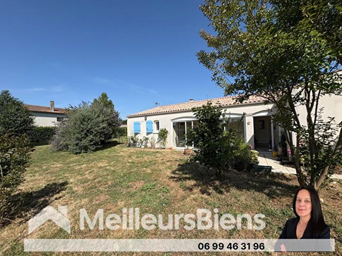 Maison à vendre - Jonzac - 6 pièces - 4 chambres