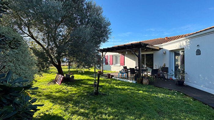 Maison à vendre - Saint-Maxire - 6 pièces - 4 chambres