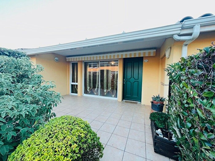 Maison à vendre - Saint-Privat-des-Vieux - 3 pièces - 2 chambres