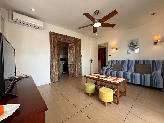 Appartement à vendre - Saint-Pierre, La Ravine Blanche, Front de Mer - 4 pièces - 3 chambres