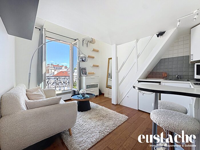 Appartement 2 pièces à Paris 17ème, La Fourche, Guy Moquet, à vendre