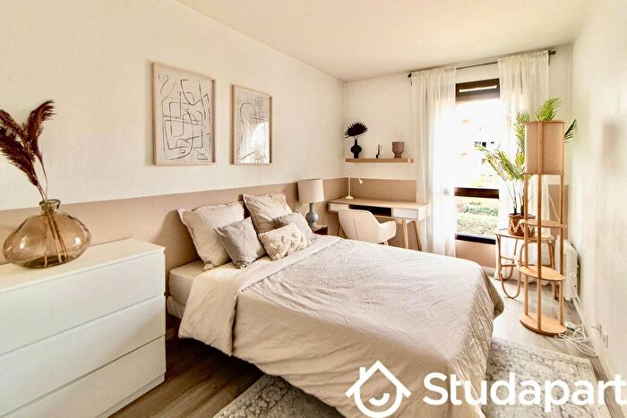 Pressensé-Rives de Seine, Puteaux : Appartement 1 pièce à louer