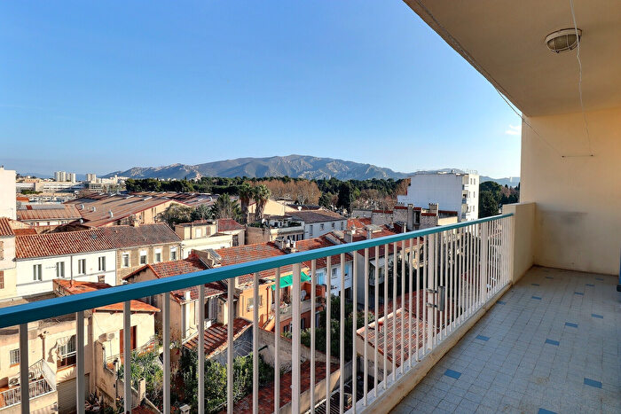 Appartement à louer - Marseille e , Saint-Pierre - 3 pièces - 2 chambres