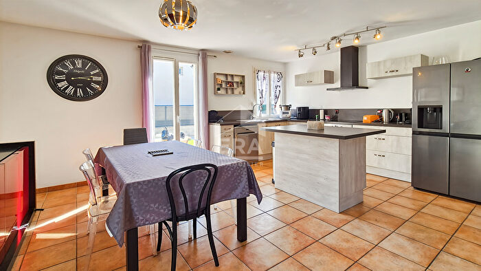 Châteaurenard, Barret, Lonnes, La Crau : Maison 6 pièces à vendre