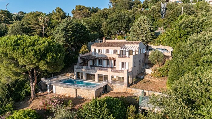 Maison à vendre - Saint-Paul-de-Vence - 10 pièces - 4 chambres