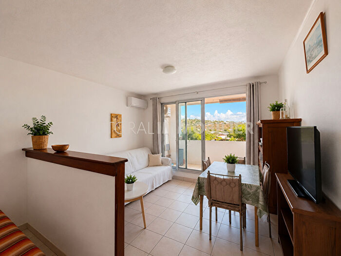 Appartement 1 pièce à Saint-Paul, Saint-Gilles les Bains, à vendre