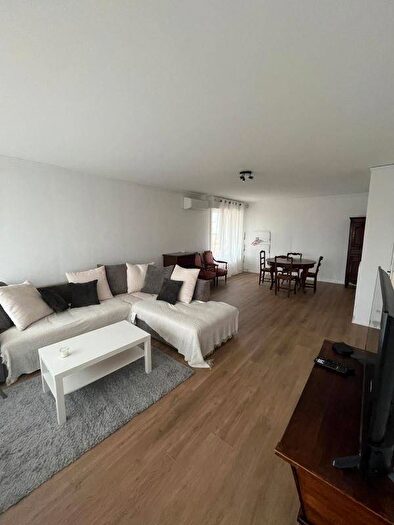 Appartement à louer - Charpennes-Tonkin, Villeurbanne - 5 pièces - 4 chambres