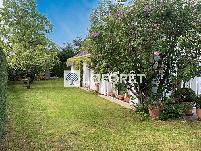 Maison à vendre - Mareil-sur-Mauldre - 10 pièces - 6 chambres