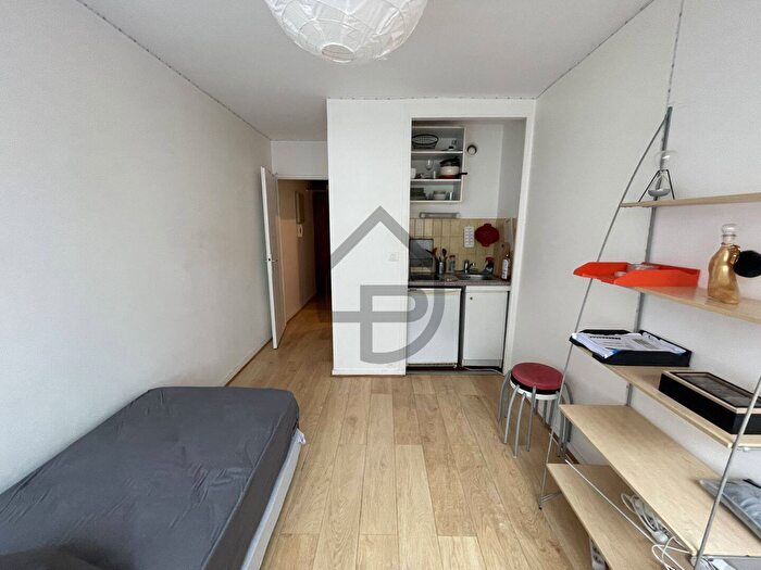 Appartement 1 pièce à Flandre-Aubervilliers, Paris 19ème arrondissement, à louer