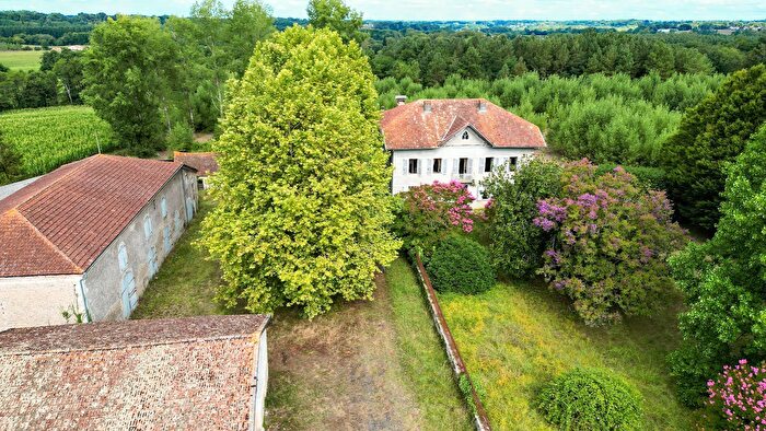 Maison 10 pièces à Clermont, à vendre