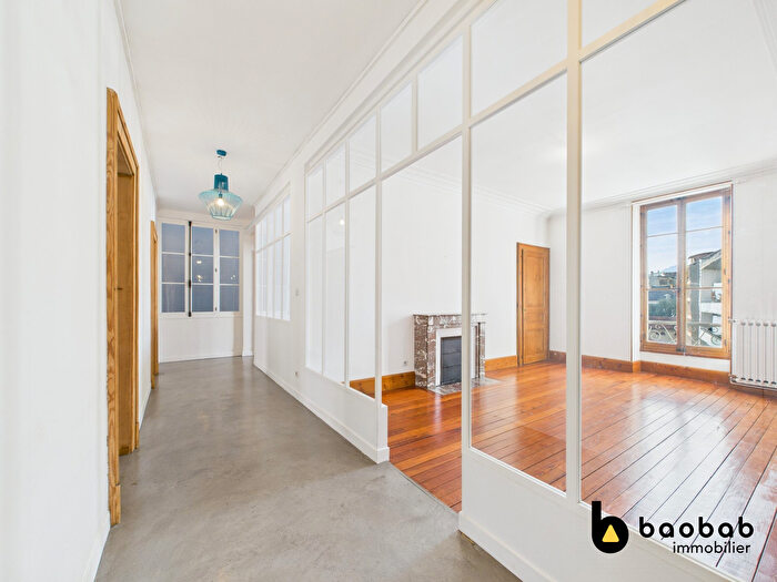 Appartement à vendre - Chambéry, Centre-ville - 5 pièces - 4 chambres