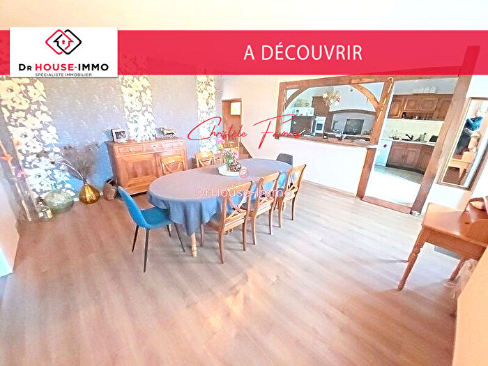 Maison 6 pièces à vendre à Saint-Georges-de-Reintembault