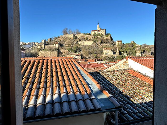 Maison à vendre - Champeix - 4 pièces - 3 chambres