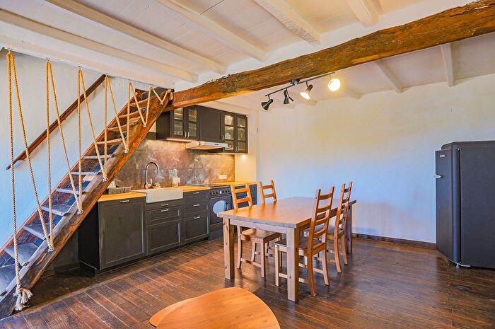 Maison à louer - Sisco - 3 pièces - 2 chambres