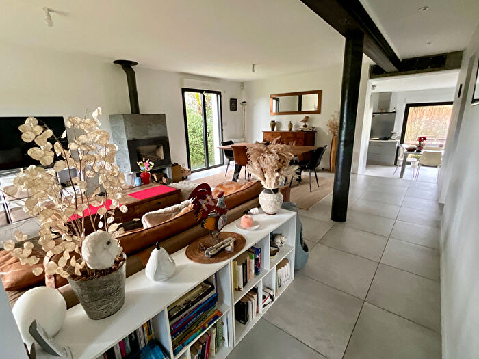 Maison à vendre - Orvault, Bourg, Secteur rural - 6 pièces - 4 chambres