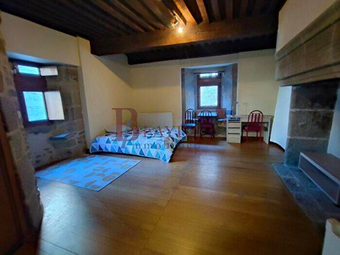 Ussel : Appartement 1 pièce à louer