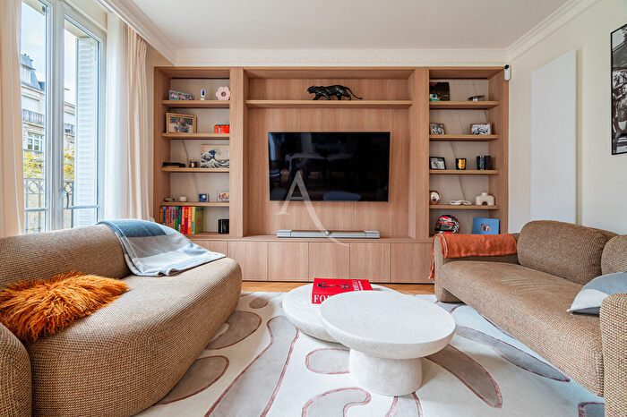 Appartement à vendre - Paris e , Champ de Mars - 5 pièces - 3 chambres