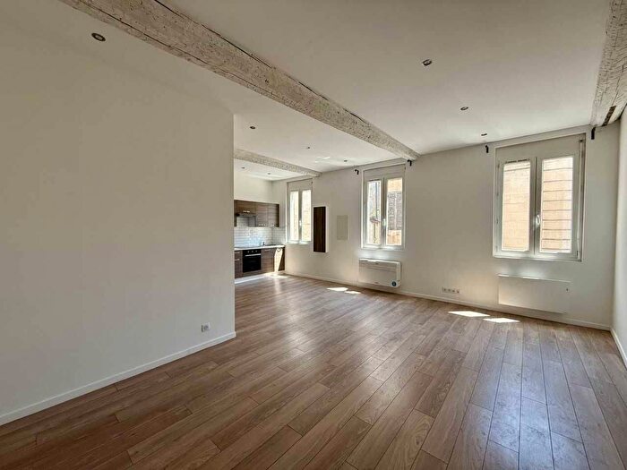 Zone Pietonne, Avignon : Appartement 3 pièces à louer