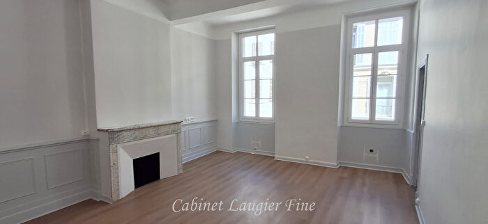 Marseille er, Opéra - Appartement 2 pièces à louer