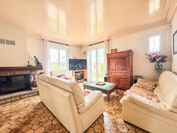 Maison à vendre - Noyal-sur-Vilaine - 7 pièces - 5 chambres