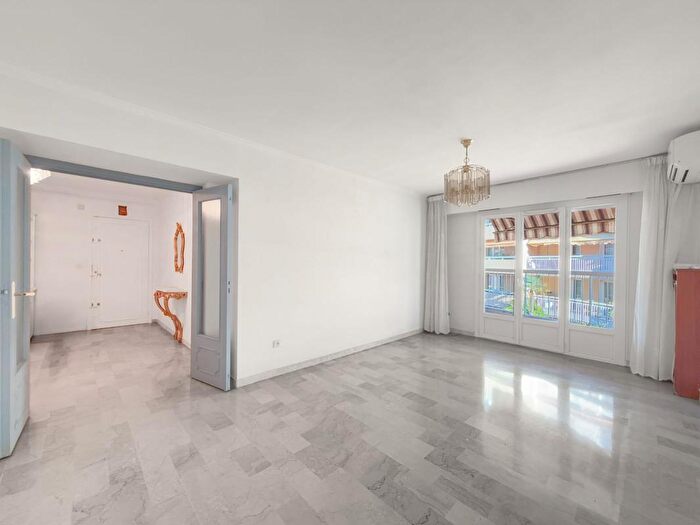 Appartement à vendre - Nice, Saint-Roch - 4 pièces - 3 chambres