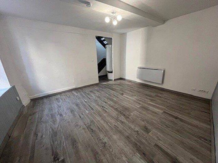 Saint-Germain-Laval : Maison 4 pièces à louer