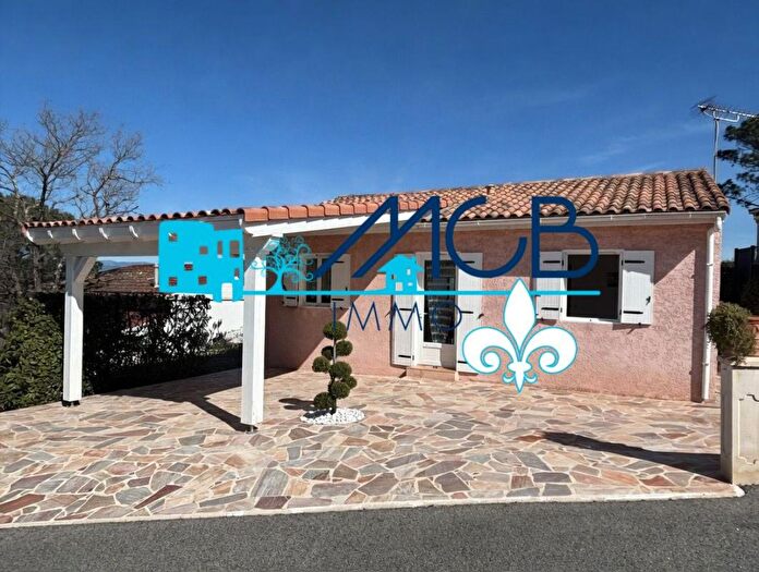 Maison à vendre - Roquebrune-sur-Argens, Golf - 3 pièces - 2 chambres