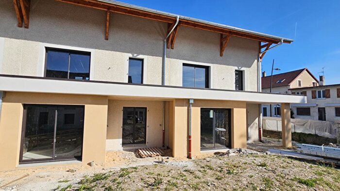 Maison 6 pièces à Ségny, à vendre
