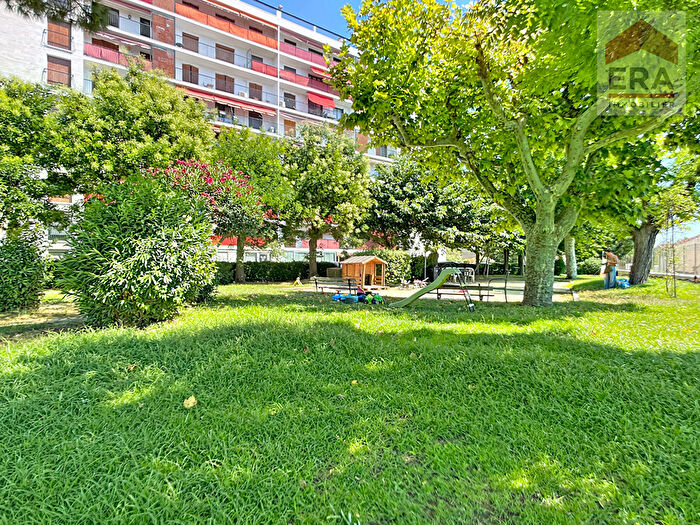 Appartement 3 pièces à Marseille 10ème, La Timone, à vendre