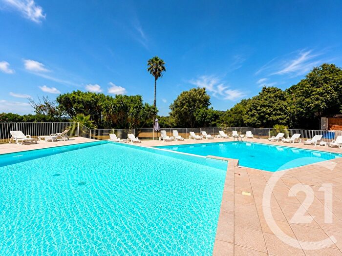 Appartement 3 pièces à Saint-Florent, à vendre