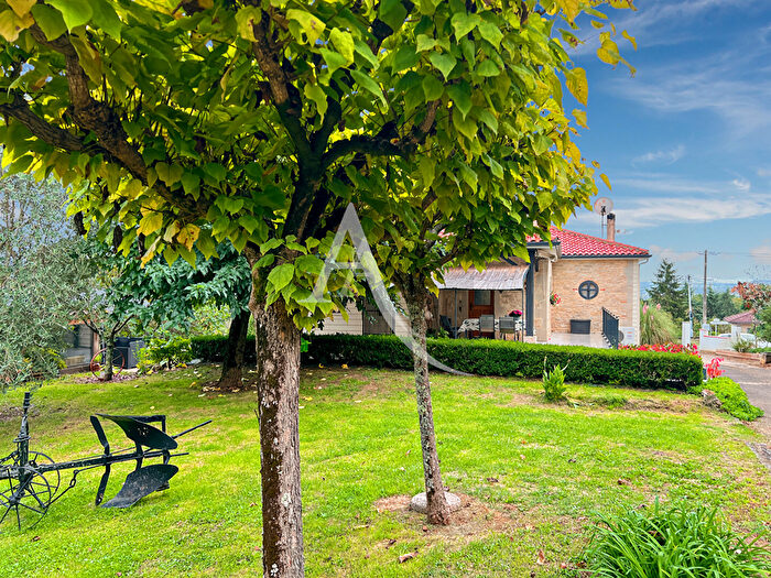 Maison à vendre - Monsempron-Libos - 6 pièces - 4 chambres