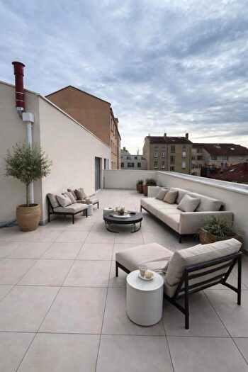 Appartement à vendre - Villeurbanne, République, Tolstoi - 5 pièces - 4 chambres