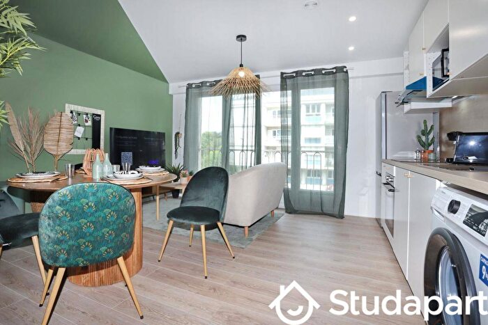 Appartement à louer - Saint Serge-Ney-Chalouère, Angers - 1 pièce - 2 chambres