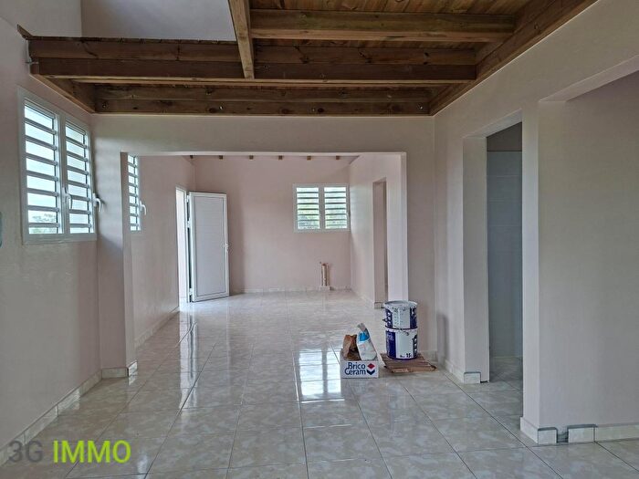 Maison à vendre - Morne-à-lEau - 5 pièces - 4 chambres