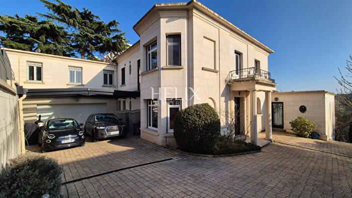 Le Pecq, Ermitage, Charles de Gaulle - Maison 17 pièces à vendre