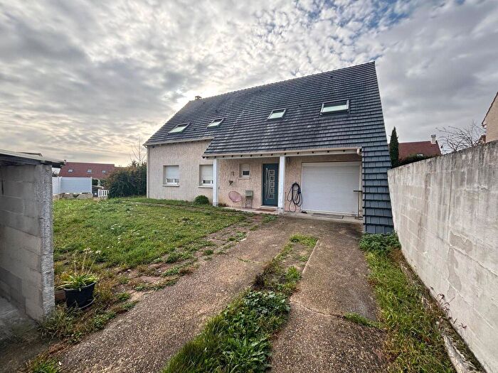 Chanteloup-les-Vignes - Maison 8 pièces à louer
