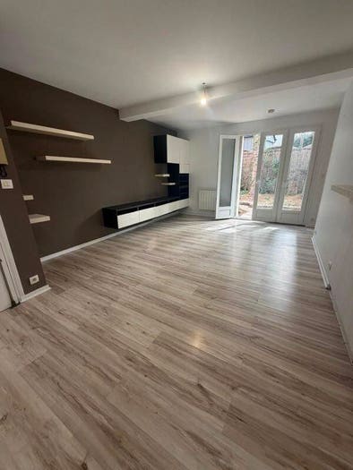 Leclerc-Verdun Nord Est, Brie-Comte-Robert : Appartement 2 pièces à louer