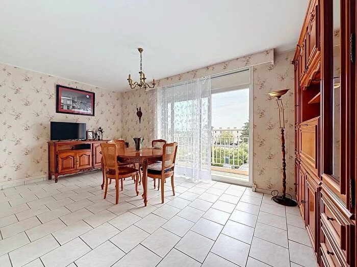 Yerres, Bout du Monde, Camaldules, Abbaye : Appartement 4 pièces à vendre
