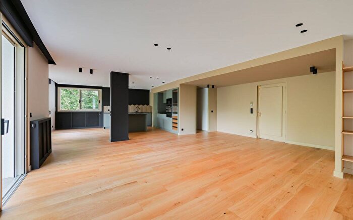 Appartement à louer - Le Vernay, Caluire-et-Cuire - 3 pièces - 2 chambres