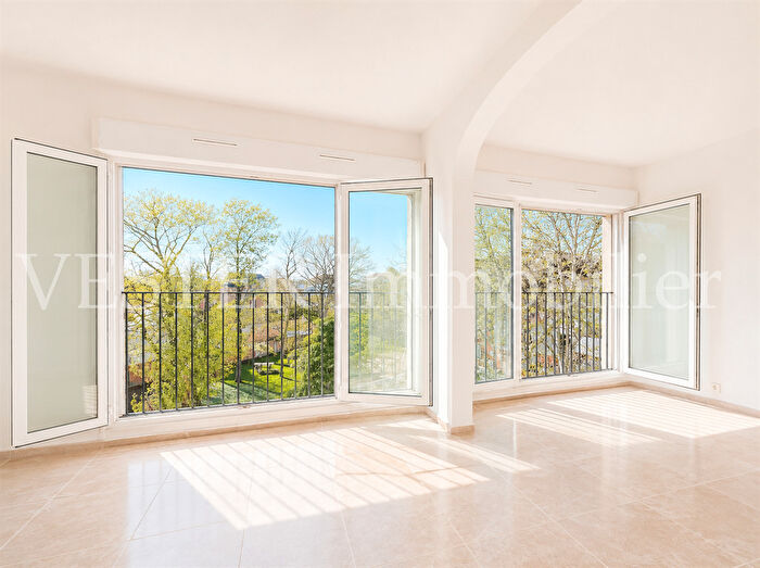 Achères, Centre-ville, Cité de la Barricade : Appartement 6 pièces à vendre