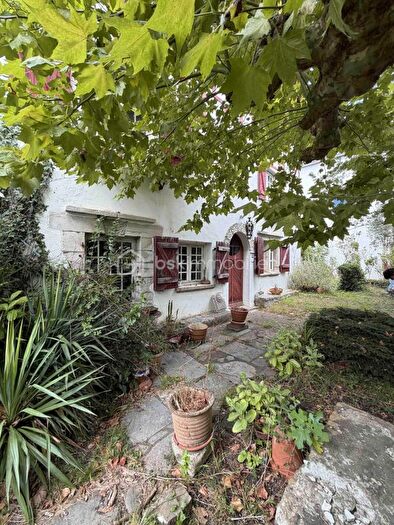 Urt : Maison 14 pièces à vendre